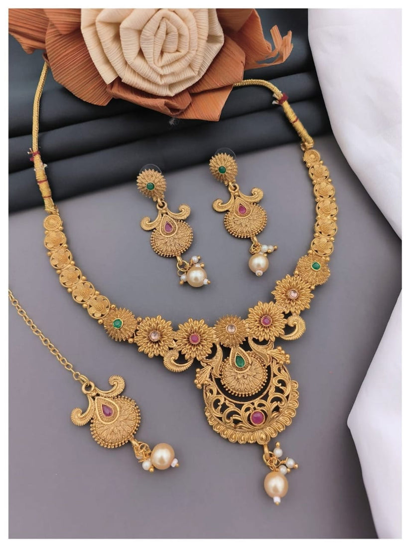 Sukkhi Eye-Catchy Jalebi Design Gold Plated Necklace Set For Women